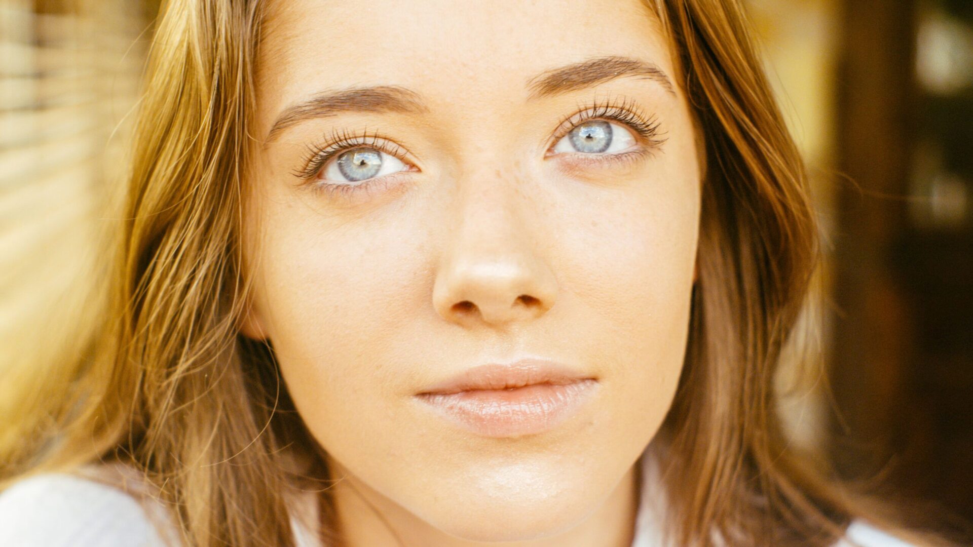 4 Ways to Make Your Eyes Really Pop - Waxxpot Waxing Salon